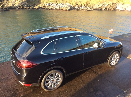 Wedding Cars Aberdeen Porsche Cayenne from Rainbow Prestige