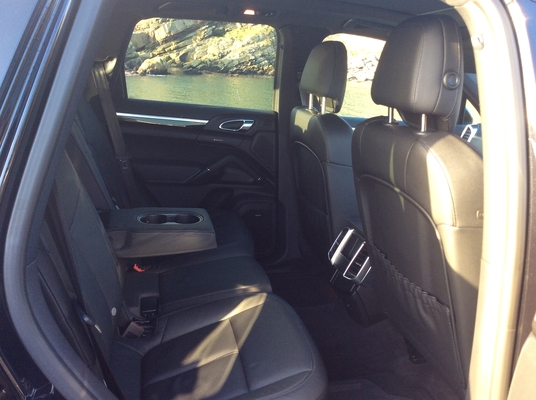 Wedding Cars Aberdeen Porsche Cayenne from Rainbow Prestige